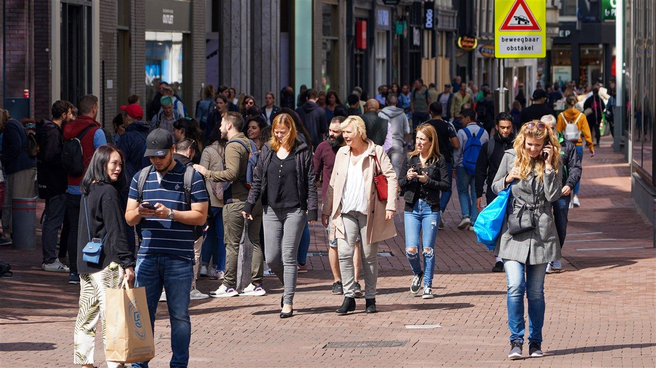 Eén op vijf Amsterdamse Antillianen in de problemen | Website Onderzoek ...